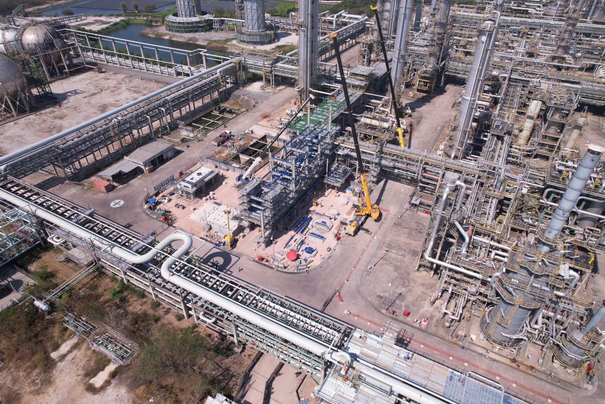 INDUSTRY – Steel Builder